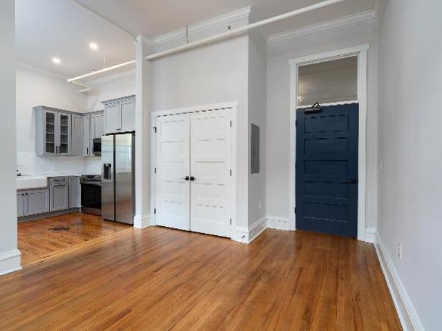1 Br, 1 bath, Apartment 52 Union St