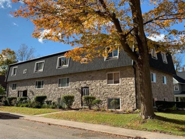 1 Br, 1 bath, Other 52 College Avenue