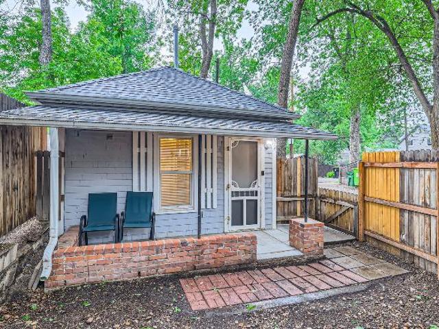 1 Br, 1 bath, Other 537 East Platte Avenue