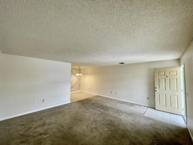 1 Br, 1 bath, Other 544 Sw 35th Street