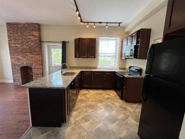 1 Br, 1 bath, Apartment 5519 Baum Blvd