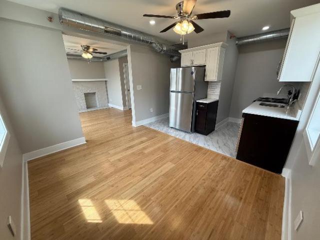 1 Br, 1 bath, Apartment 5535 Hobart Street