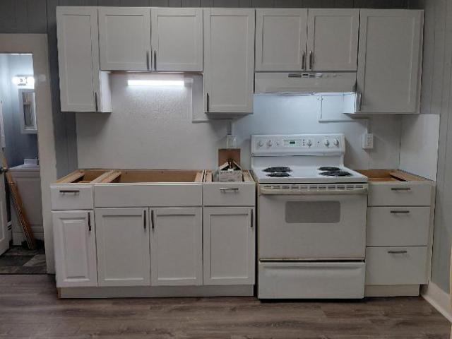 1 Br, 1 bath, Apartment 55 Graham St