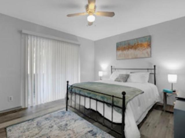 1 Br, 1 bath, Other 5645 Gaston Avenue