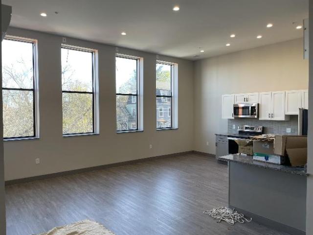 1 Br, 1 bath, Other 56 Oak Terrace