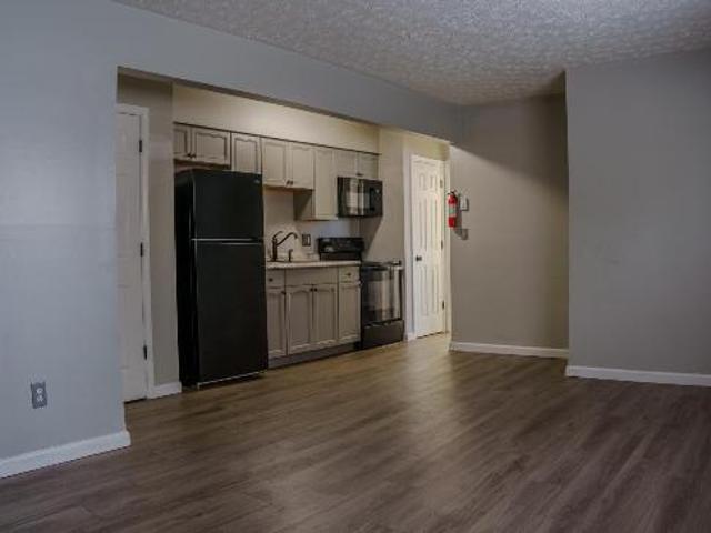 1 Br, 1 bath, Other 606 South College Avenue
