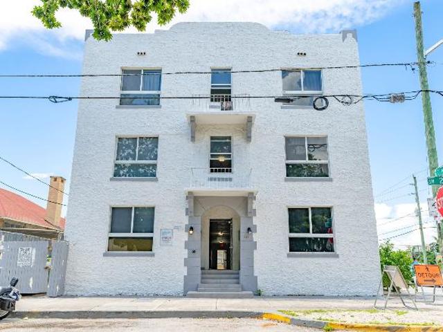 1 Br, 1 bath, Apartment 676 Sw 2nd St