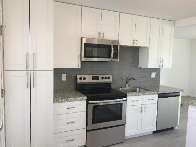 1 Br, 1 bath, Apartment 7102 E Oak Street