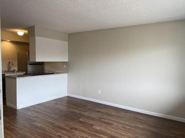1 Br, 1 bath, Other 717 Southwest 6th Street