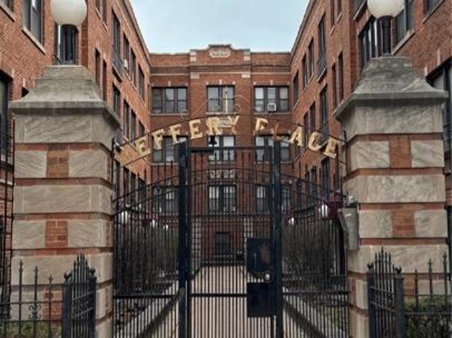 1 Br, 1 bath, Other 7235 South Jeffery Boulevard