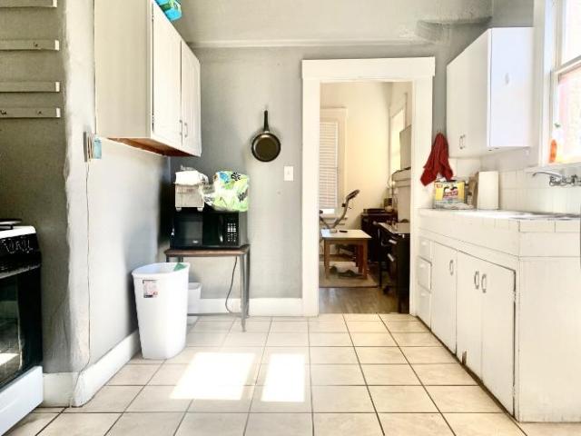 1 Br, 1 bath, Other 725 East 5th Street