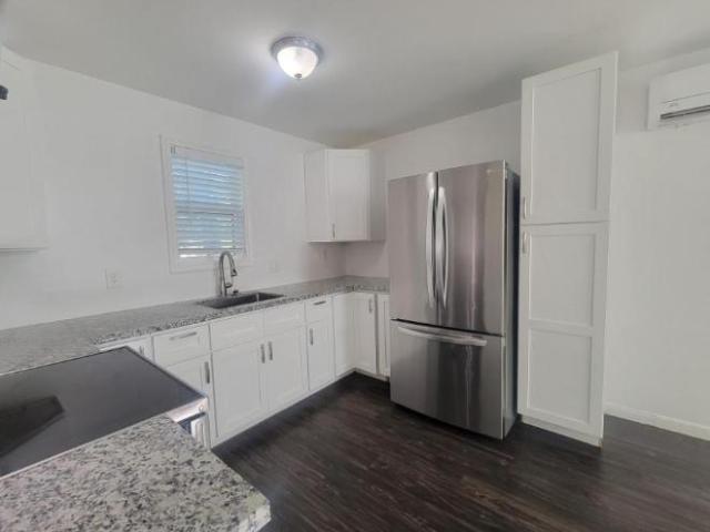 1 Br, 1 bath, Other 7810 Oakridge Drive