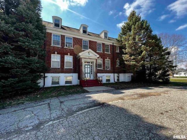 1 Br, 1 bath, Other 813 815 817 East Jefferson Street