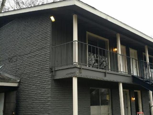 1 Br, 1 bath, Apartment 8220 E Houston Rd