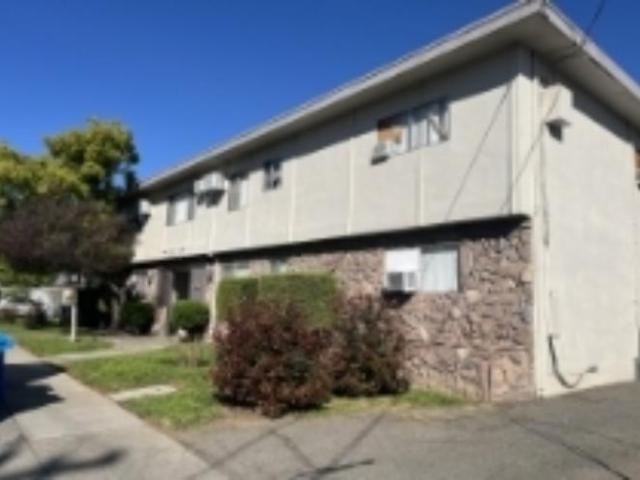 1 Br, 1 bath, Other 845 Kimball Avenue