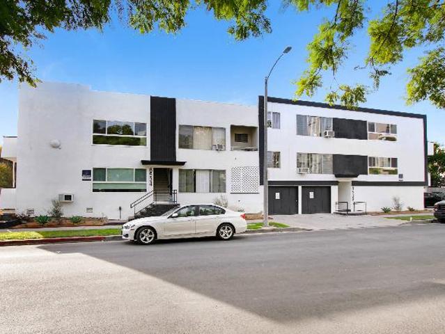 1 Br, 1 bath, Other 8534 8538 Colgate Avenue
