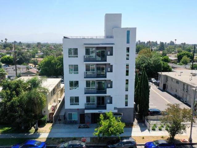 1 Br, 1 bath, Other 8802 Van Nuys Boulevard