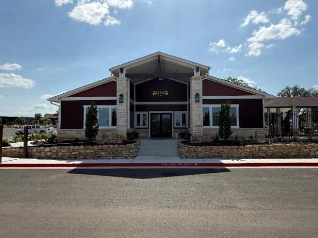 1 Br, 1 bath, Other 893 W US Hwy 290