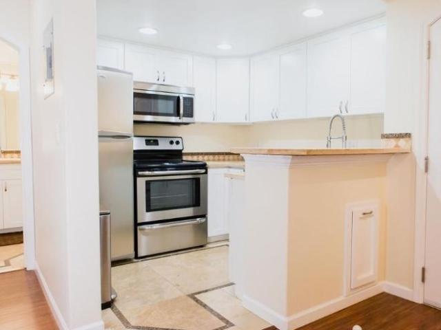 1 Br, 1 bath, Other 919 North Heritage Drive