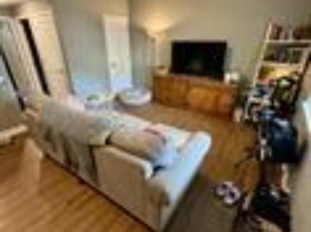 1 Br, 1 bath, Apartment 935 Michigan Street