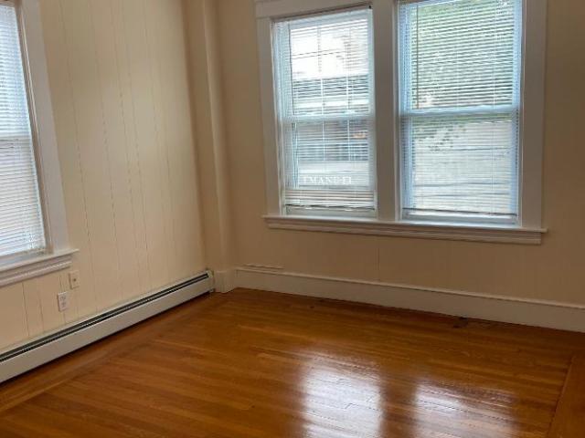 1 Br, 1 bath, Apartment 100 Taft Avenue