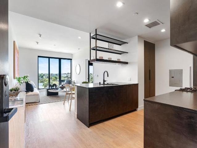 1 Br, 1 bath, Other 10700 Tabor St