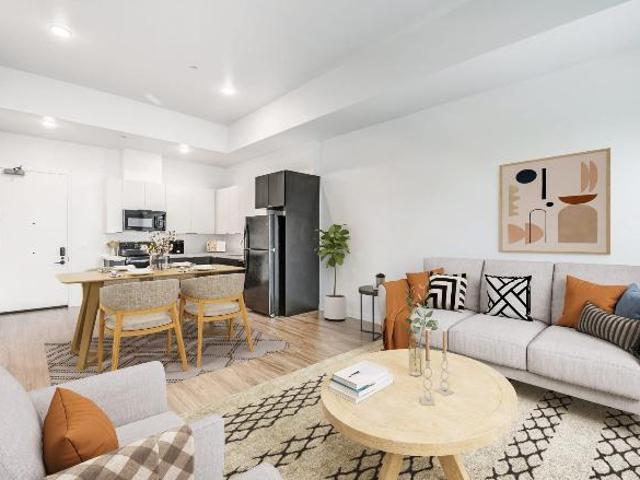 1 Br, 1 bath, Other 107 S Hewitt Street