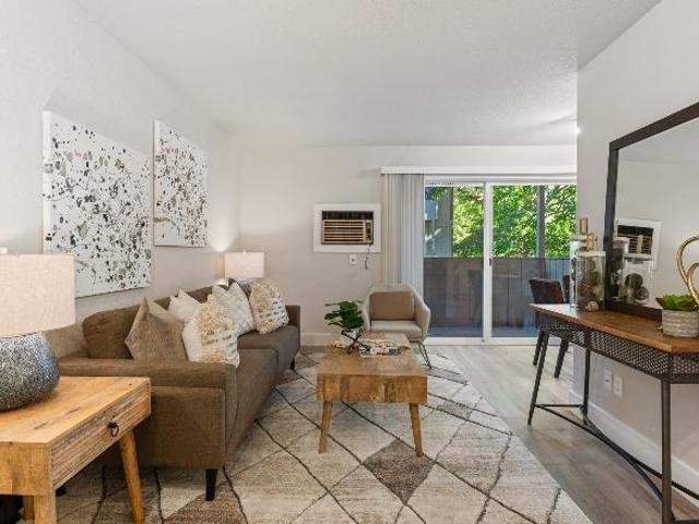 1 Br, 1 bath, Other 10816 East 3rd Avenue