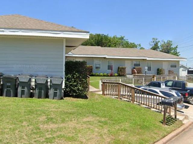 1 Br, 1 bath, Other 1103 Northwest Carroll Drive
