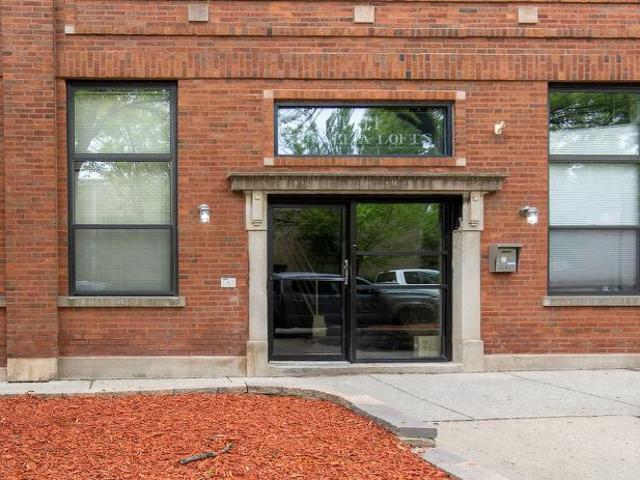 1 Br, 1 bath, Other 1111 W Cornelia Avenue