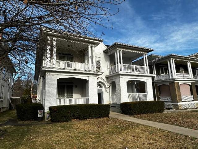 1 Br, 1 bath, Apartment 1131 Hamilton Boulevard