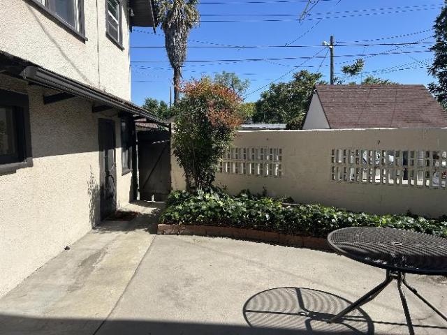 1 Br, 1 bath, Other 117 Lee St