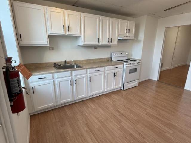 1 Br, 1 bath, Apartment 118 122 North 4th Street