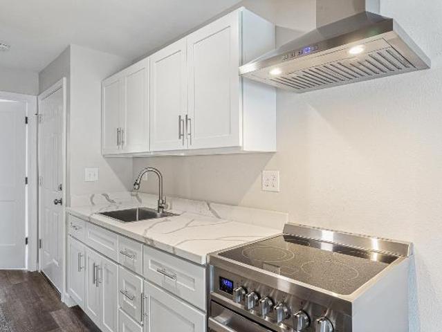 1 Br, 1 bath, Other 1203 Regents Boulevard