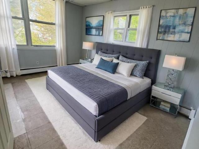 1 Br, 1 bath, Apartment 1217 Arrott St