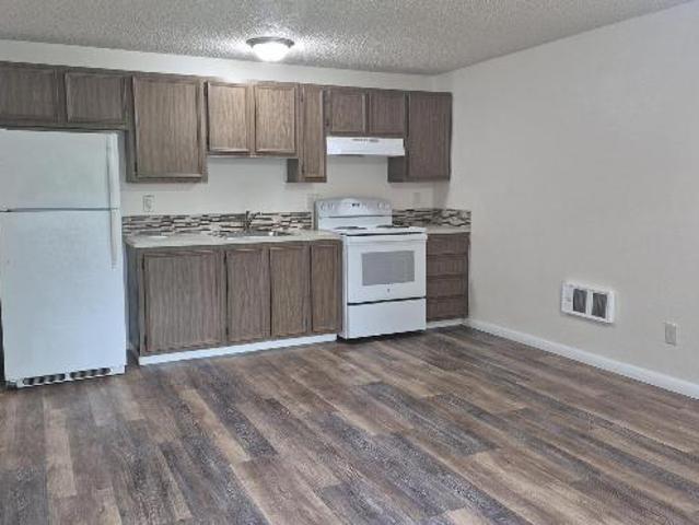 1 Br, 1 bath, Other 1229 NE Hogan Place