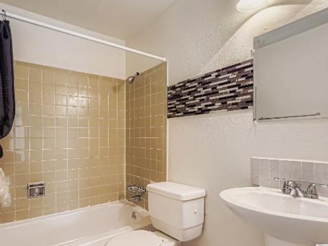 1 Br, 1 bath, Other 1289 Yukon Street