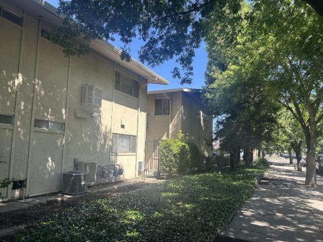 1 Br, 1 bath, Other 140 Covena Avenue
