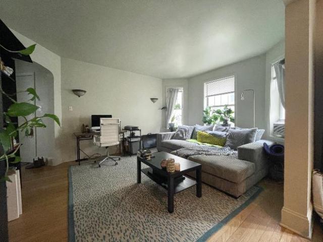 1 Br, 1 bath, Other 1423 West Farwell Avenue