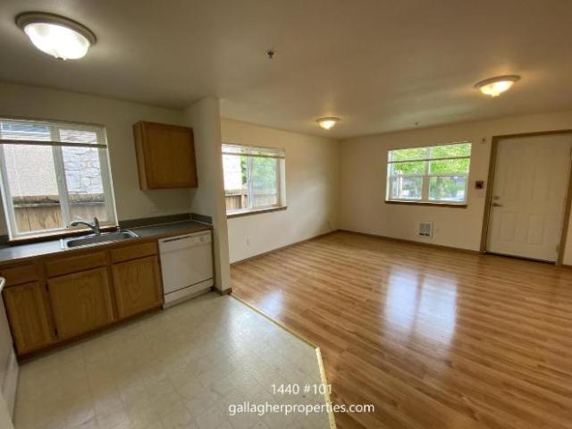 1 Br, 1 bath, Other 1440 NW 64th St