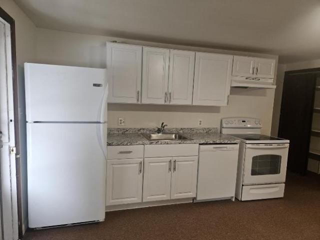 1 Br, 1 bath, Apartment 145 Quailwood Parkway