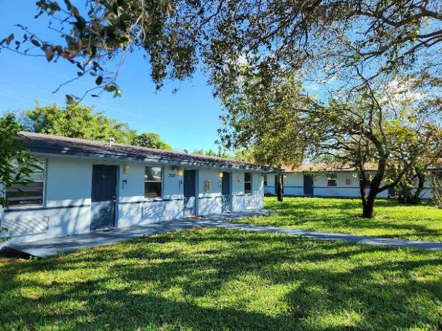 1 Br, 1 bath, Apartment 1540 W 34th Street
