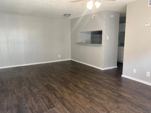 1 Br, 1 bath, Other 1709 West Schunior Street