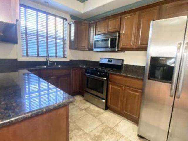 1 Br, 1 bath, Apartment 1755 2nd Avenue