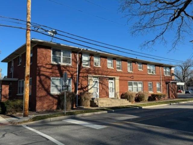 1 Br, 1 bath, Other 182 West North Street