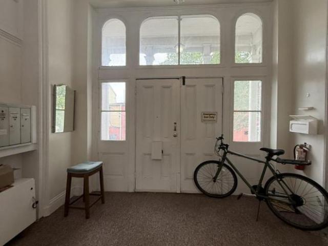 1 Br, 1 bath, Apartment 1901 East Lombard Street