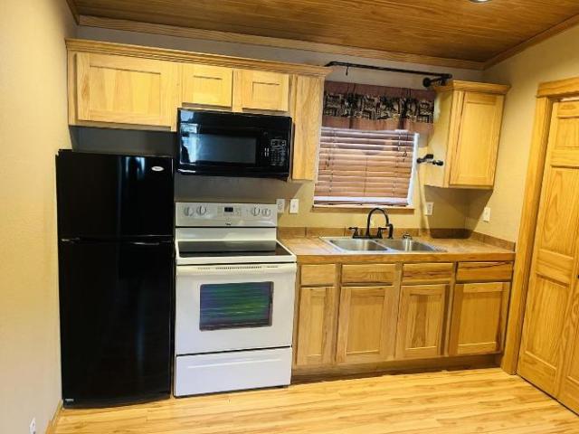 1 Br, 1 bath, Other 1 View Vista Drive