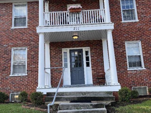 1 Br, 1 bath, Other 211 West Leicester St