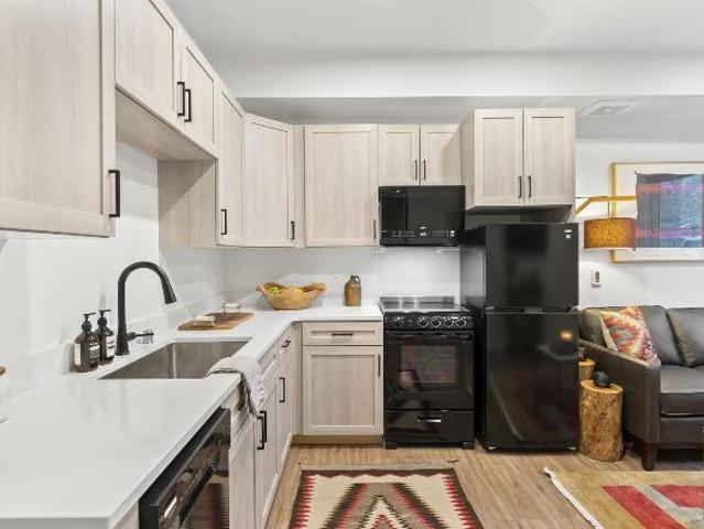 1 Br, 1 bath, Other 2155 Bighorn Road
