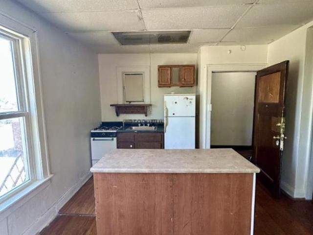 1 Br, 1 bath, Other 230 West Jackson Boulevard